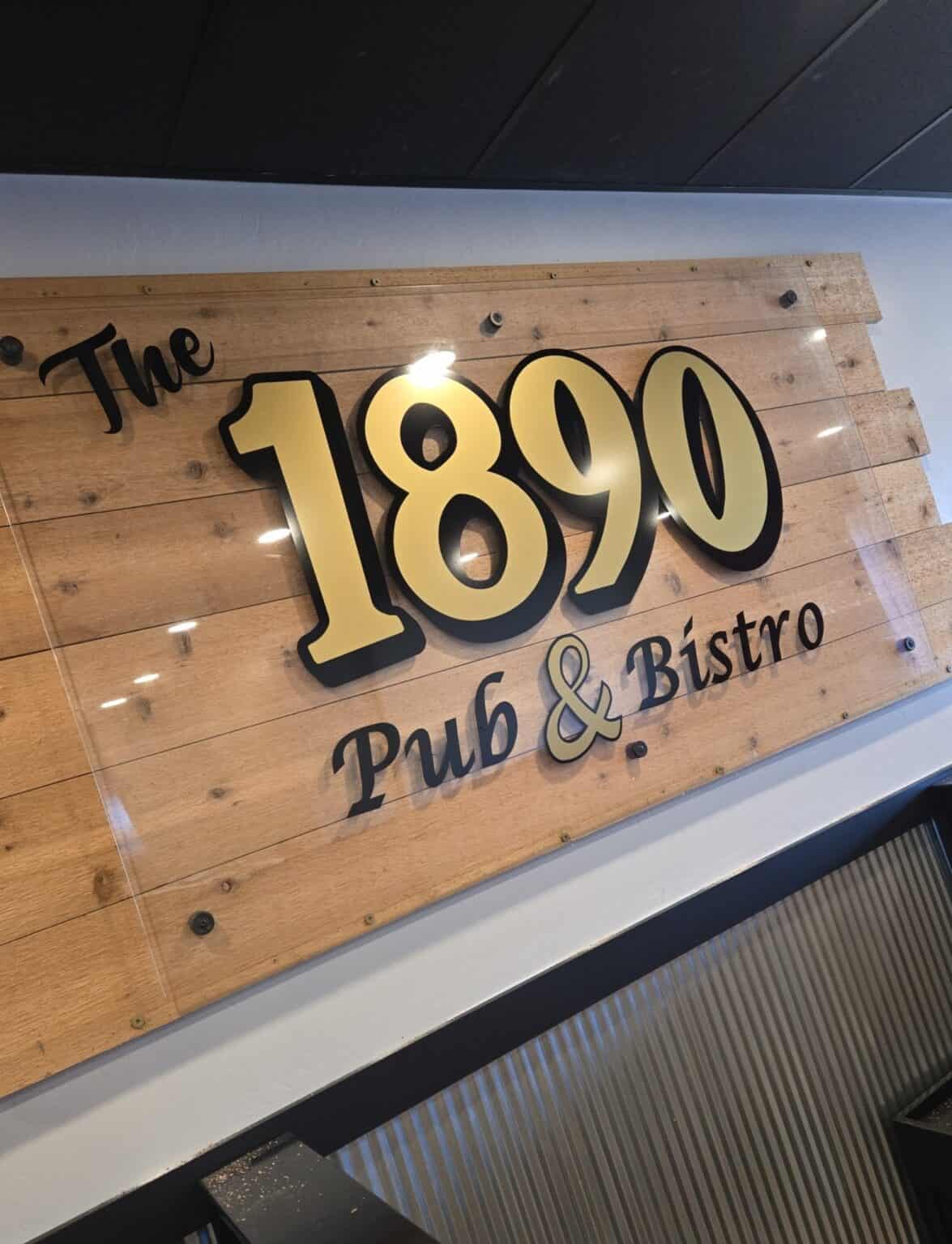 A new chapter for an old building: 1890 Pub & Bistro opens in Oshkosh ...