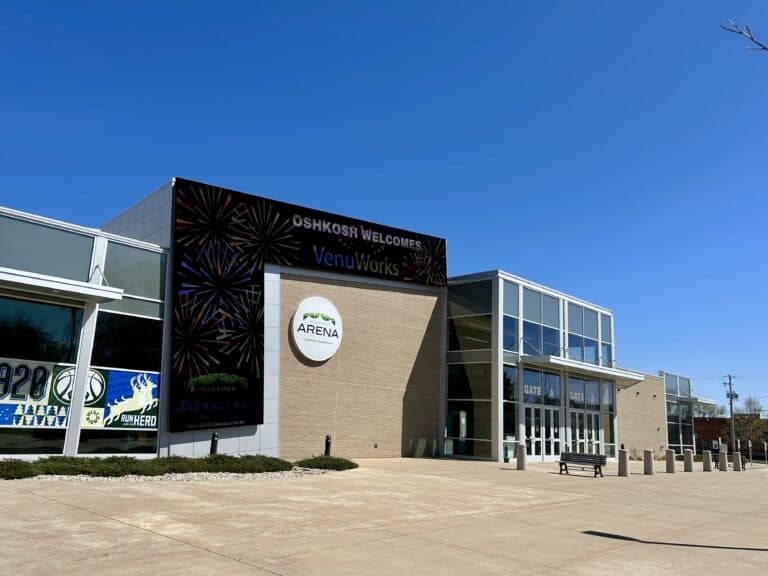 The show goes on – Oshkosh Arena debuts new era of acts - The Business News