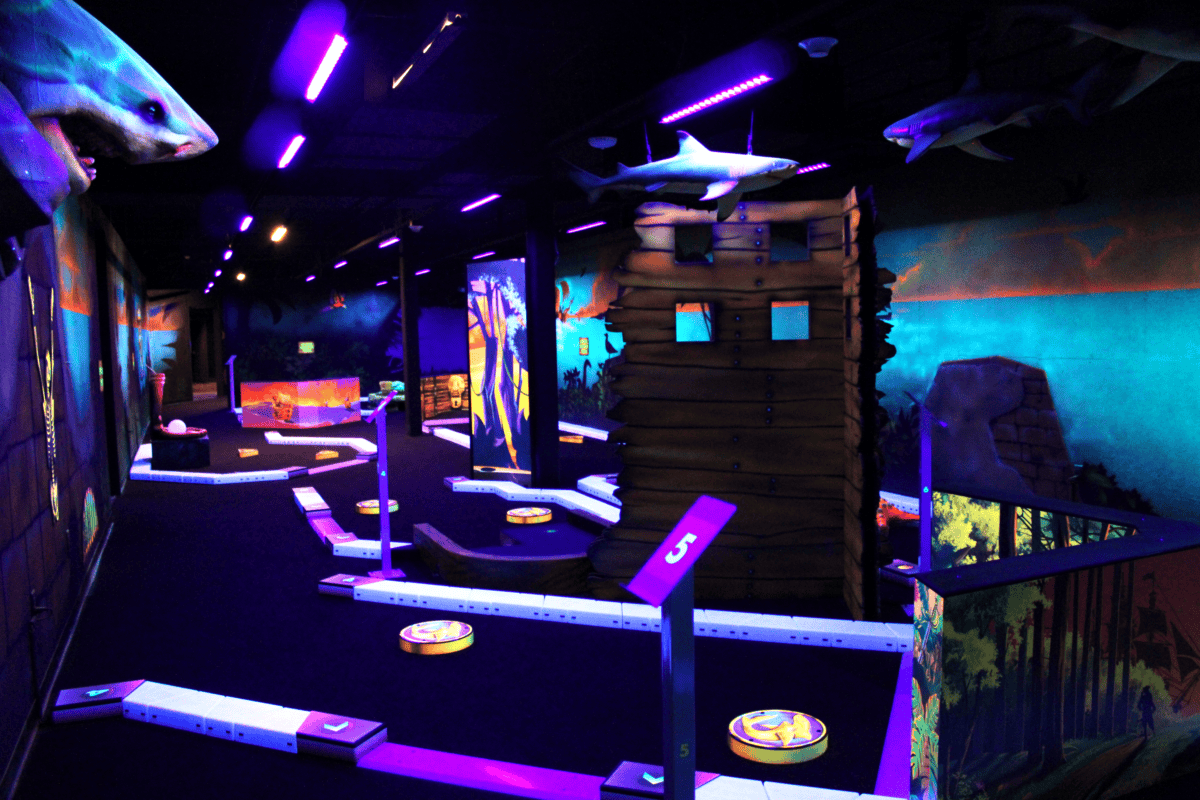Mini golf meets arcade fun at new establishment in Appleton - The ...